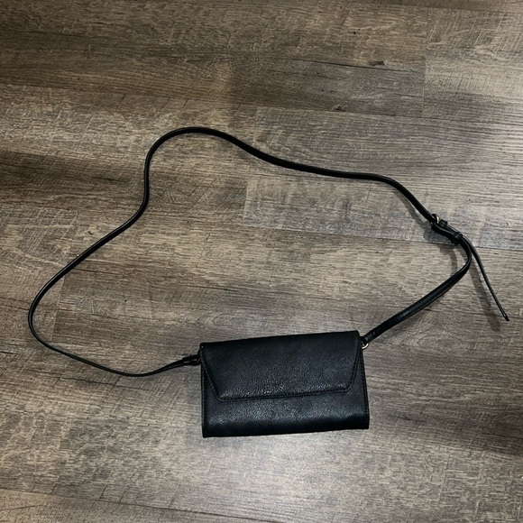 Universal Thread | Bags | Universal Thread Crossbody | Poshmark